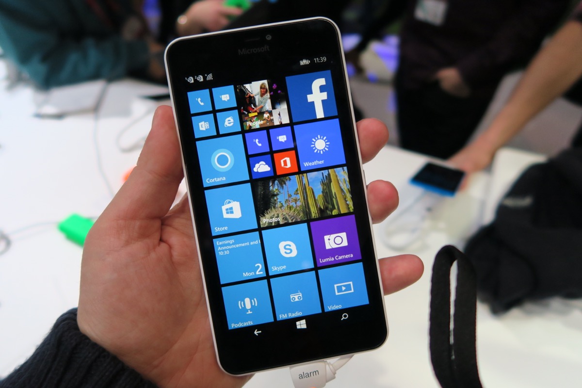 Microsoft Lumia 640 And Lumia 640 XL Hands on Preview